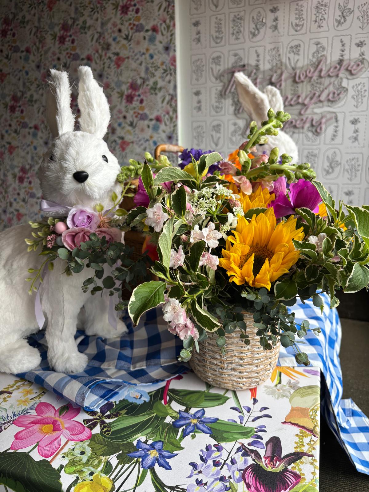 Send Easter Flowers with Meaning – Celebrate the Joy of Spring with Ma ...
